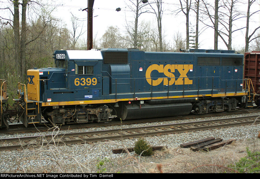 CSX 6399 on Q439, ex-RF&P unit.